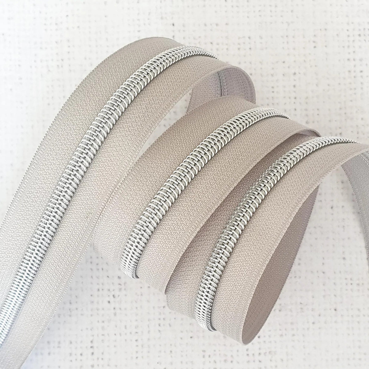 Zipper - Light Grey (Silver Teeth) – The Textile Pantry